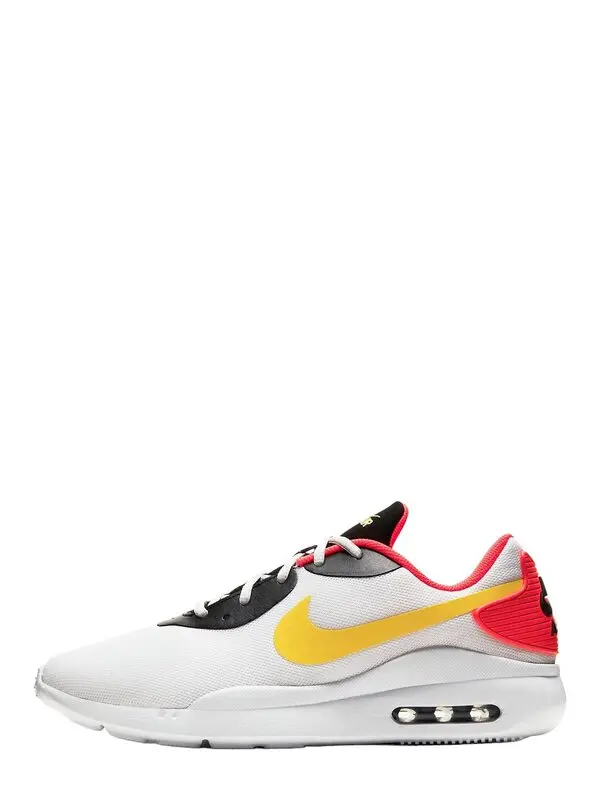 Nike Max Oketo Sneakers - White/red