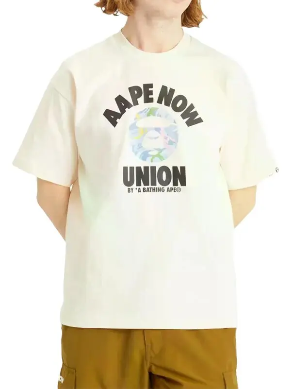 A BATHING APE Union Moonface T-shirt - Neutrals