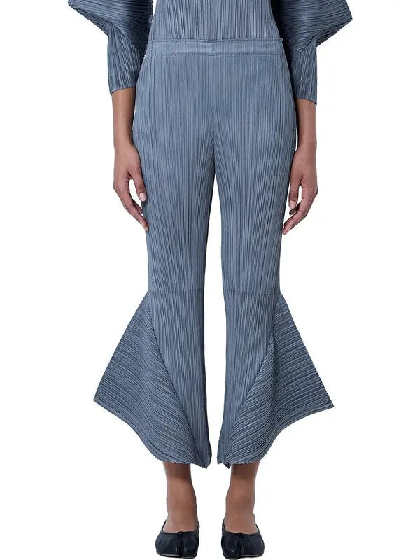 Issey Miyake Mid Rise Flared Pleated Trousers - Gray