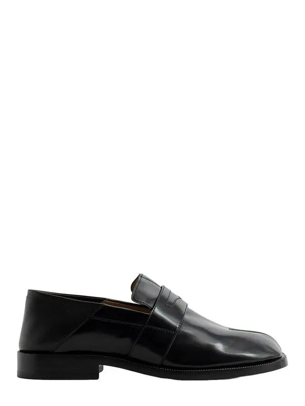 MAISON MARGIELA Tabi Loafers In Brushed Calf Leather - Black