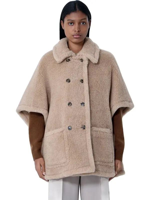 Max Mara Shearling Cape With Wide Sleeves - Cream