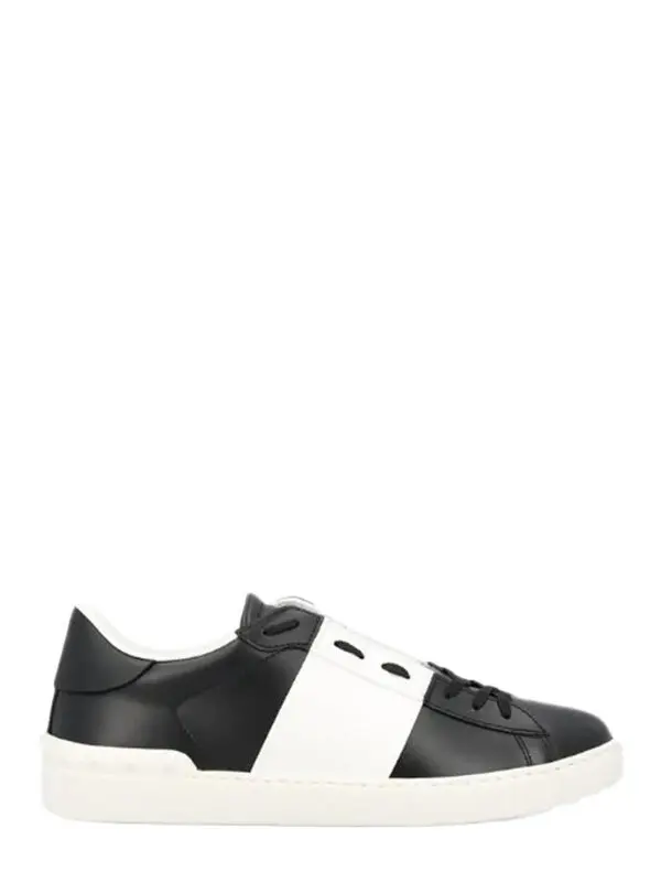 Valentino Garavani Low-top Sneakers With Contrast Band - Black