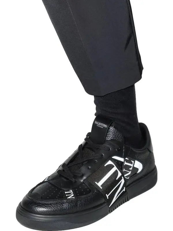 Valentino Garavani Low-top Trainers - Black