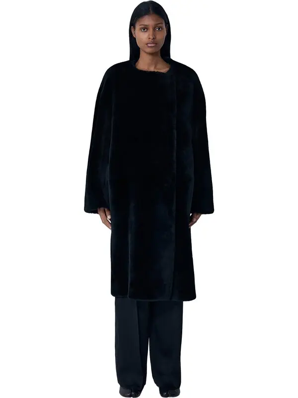TOTEME Shearling Finish Coat - Black