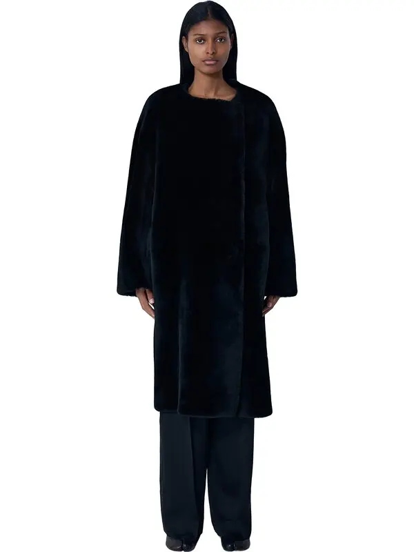 TOTEME Shearling Finish Coat - Black