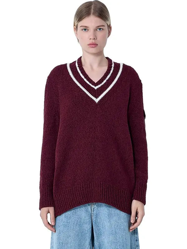 Moncler V-neck Wool Sweater With Ribbed Trims And Pocket Detail - Red