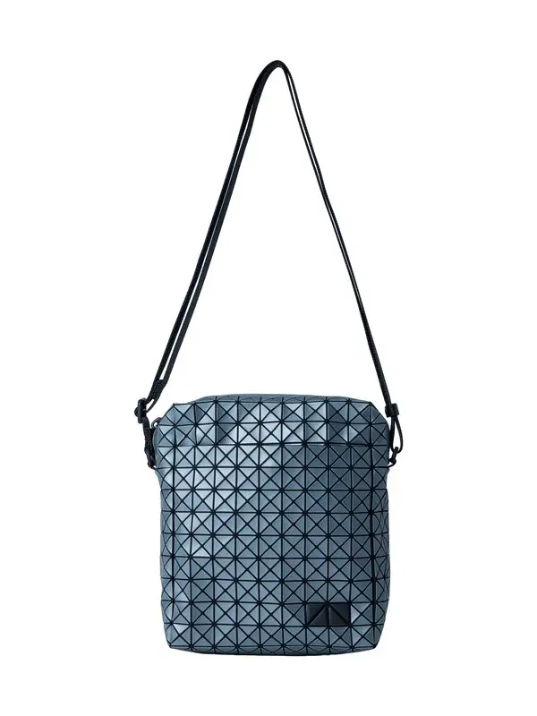 Issey Miyake Voyager Reflector Crossbody Bag - Black