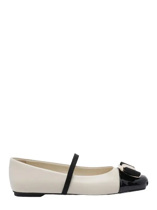 FERRAGAMO Bicolor Plate New Vara Ballets - White