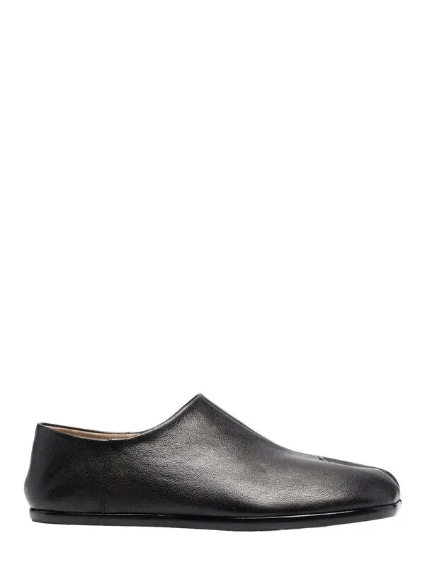 MAISON MARGIELA Tabi Toe Loafers - Black