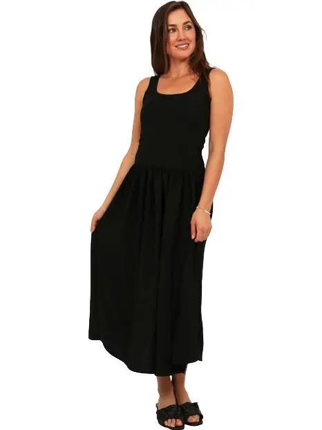 24SEVEN COMFORT APPAREL Sleeveless Scoop Neck A-line Maxi Dress With Pockets - Black