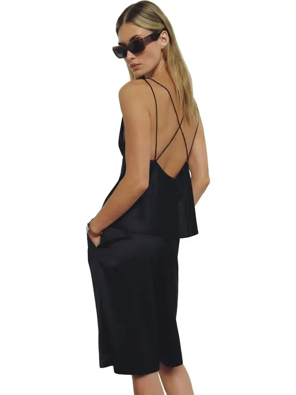 REFORMATION Jule Silk Top - Black