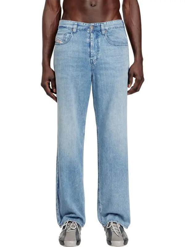 DIESEL® 2001 D-macro Relaxed Fit Jeans - Blue