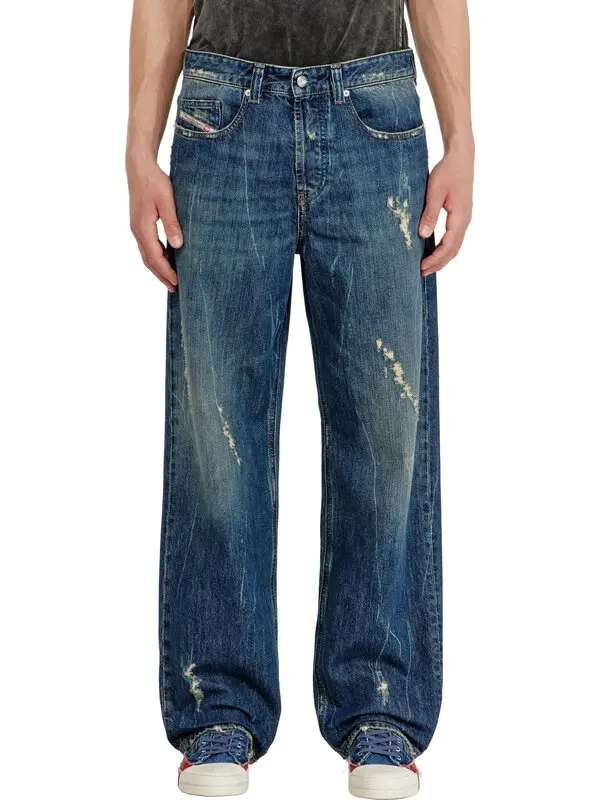 DIESEL® 2001 D-macro Relaxed Fit Jeans - Blue