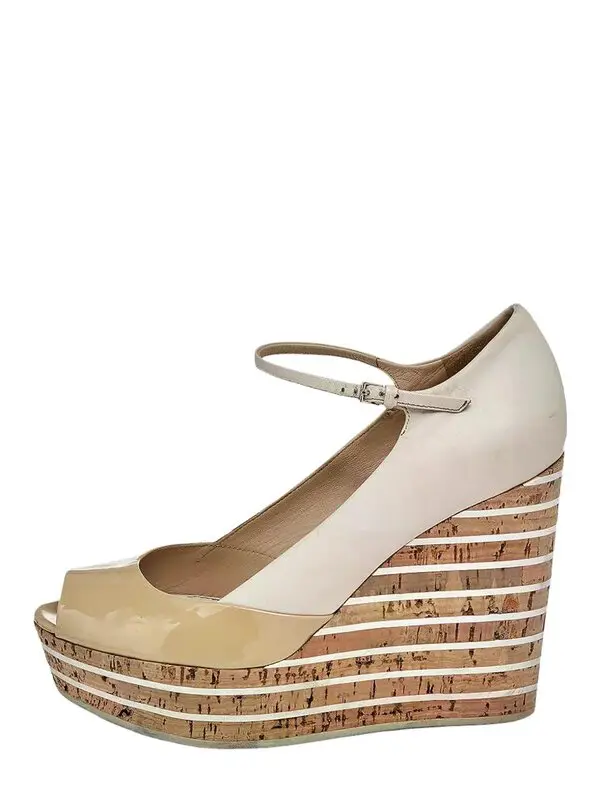 Gucci Patent Leather Wedge Sandals - Neutrals