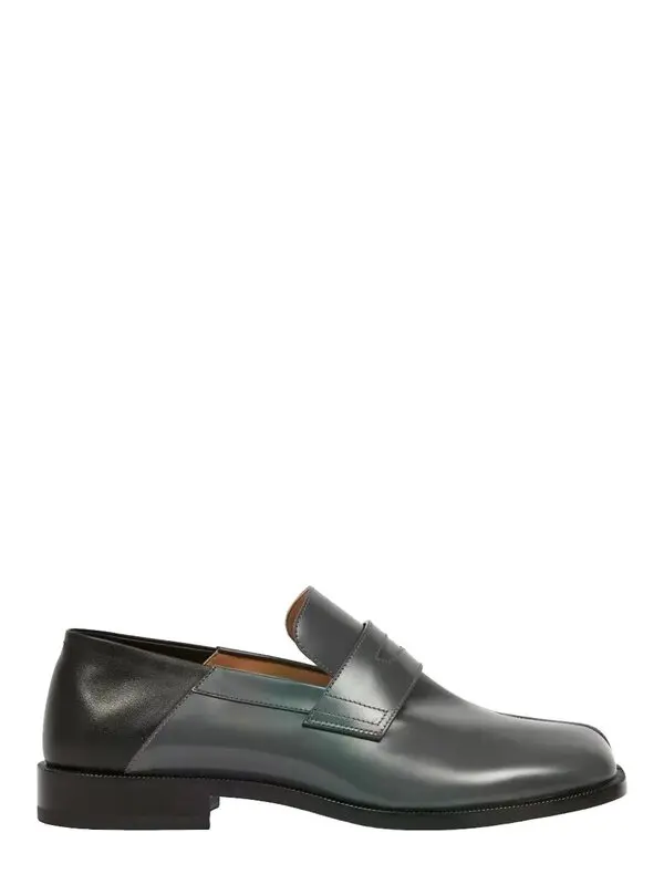 MAISON MARGIELA Tabi Leather Loafers - Grey