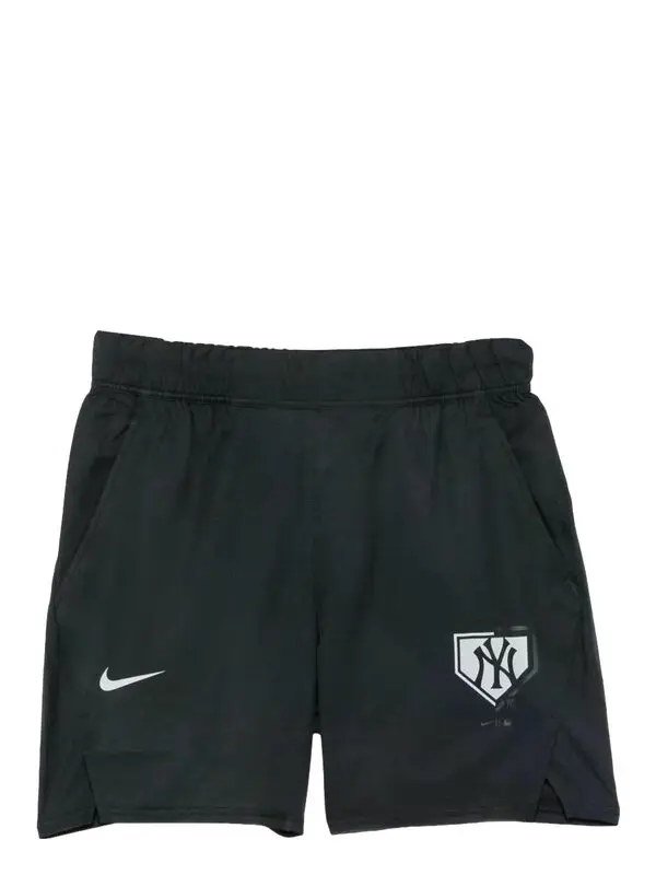Nike X Mlb New York Yankees Logo Detail Shorts - Black