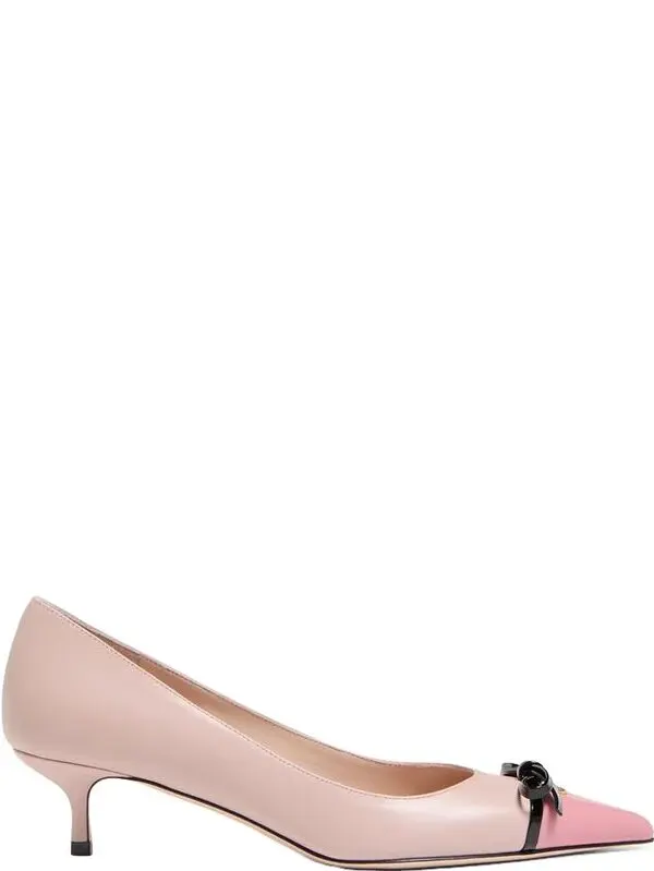 Valentino Garavani Bepointy Pumps In Kidskin - Candy Rose