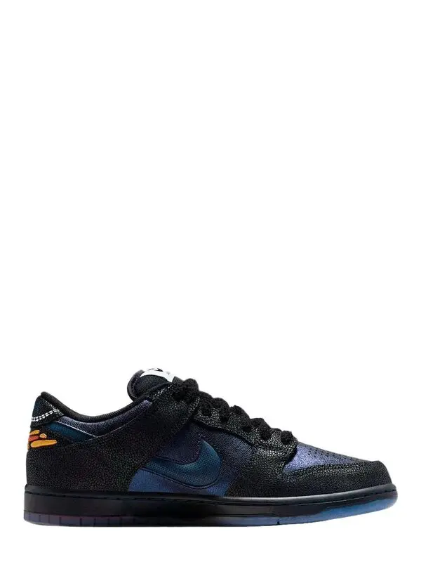 Nike Bluetile Sb Dunk Low Pro Sneakers - Black