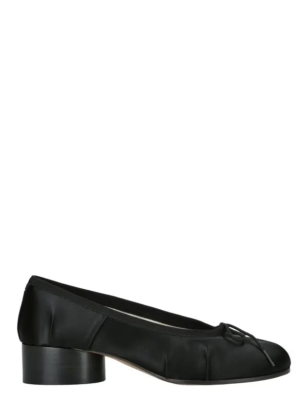 MAISON MARGIELA Satin Tabi Ballerina Pumps - Black