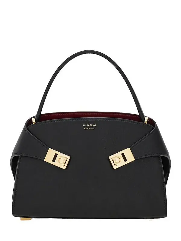 FERRAGAMO Hug Soft Leather Shoulder Bag - Nero
