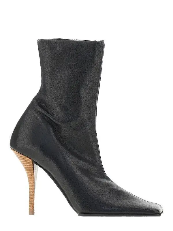 Alaïa Soft Square Leather Ankle Boots - Black