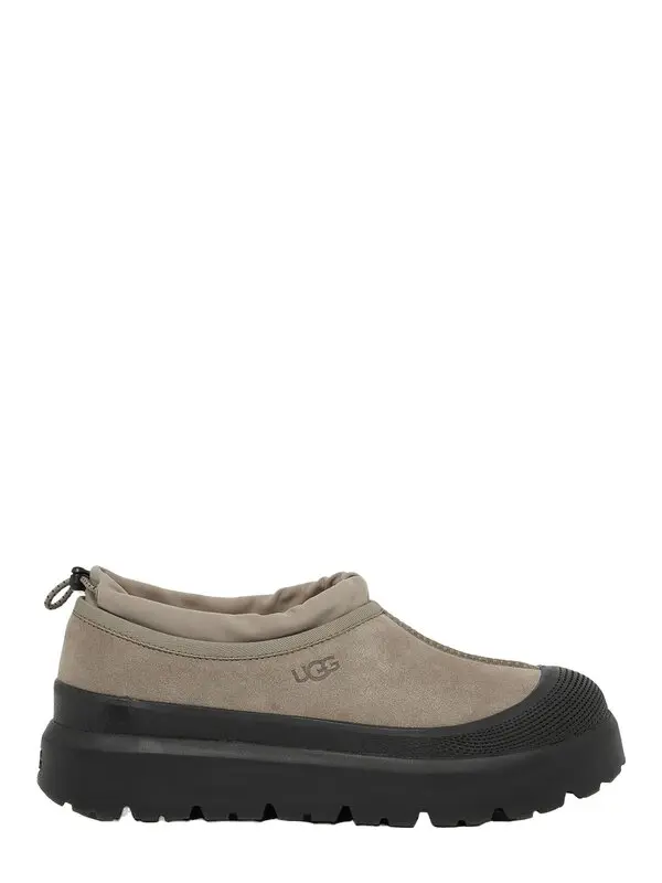 UGG Suede Round Toe Slip-on Sandals With Logo Detailing - Smoke Plume Color/black