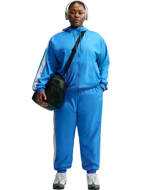 Nike Classic Woven Jogger Pants With Uv Protection - Blue