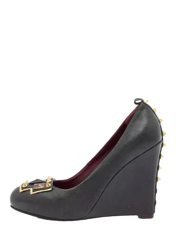 Marc Jacobs Stud-embellished Wedge Pumps - Black