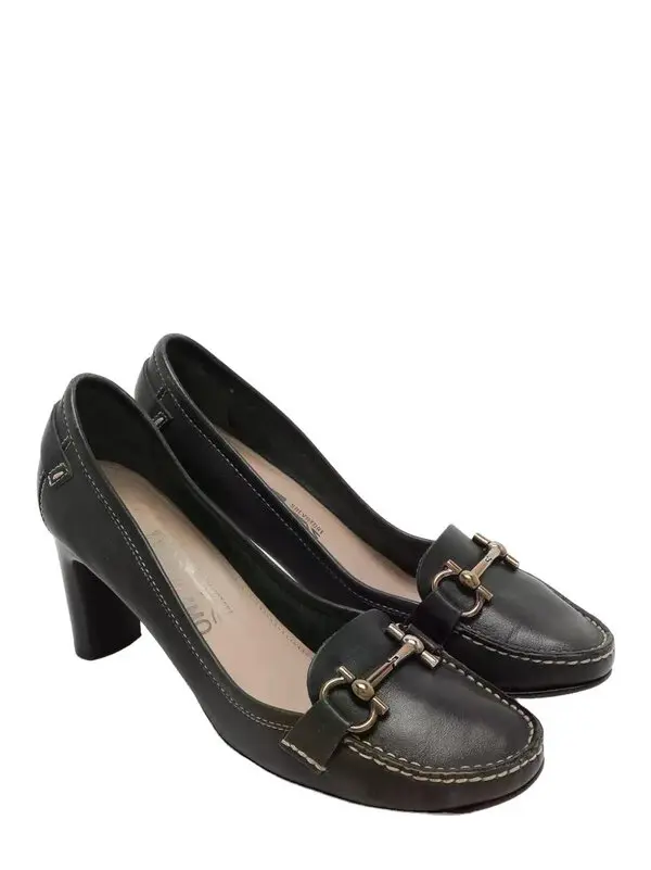 FERRAGAMO Gancini Loafer Pumps - Black