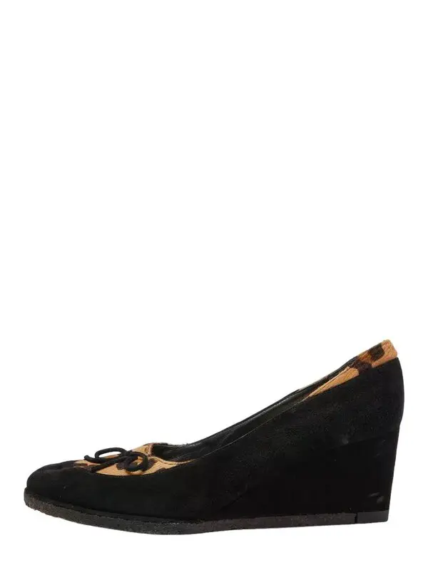 STUART WEITZMAN Calf Hair Wedge Pumps - Black