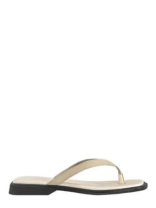 VAGABOND SHOEMAKERS Izzy Flat Leather Sandals - Off White Leather