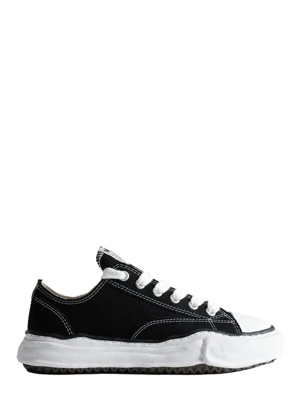 Mihara Yasuhiro Peterson Low Top Sneakers - Black&white