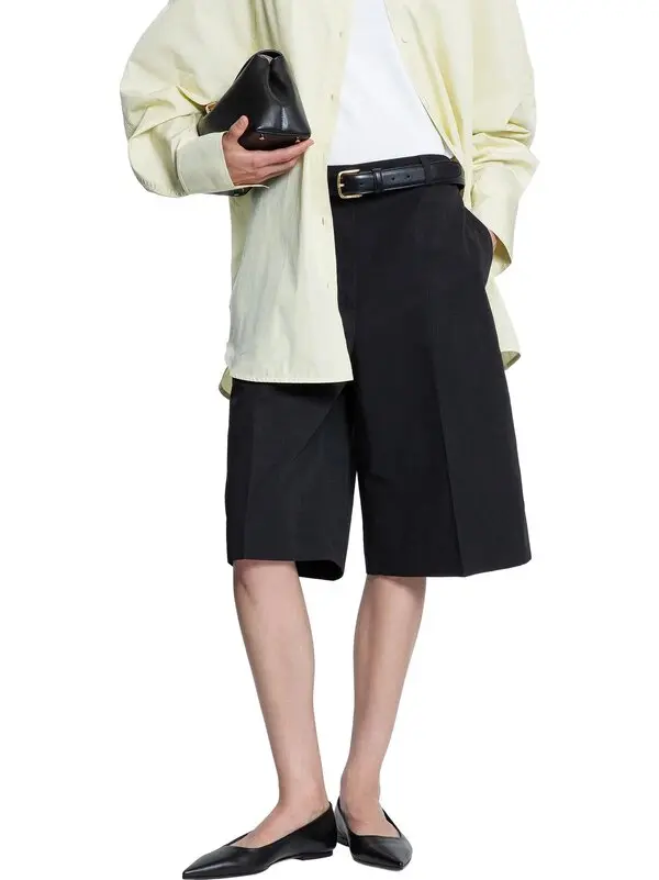 TOTEME Wide Leg Tailored Shorts - Black