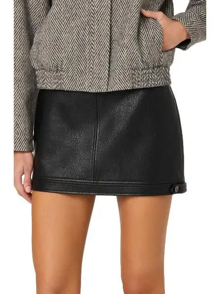 Astr The Label Faux Leather Mini Skirt - Black