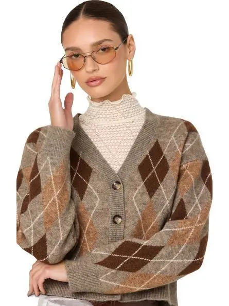 Astr The Label Ashtyn V-neck Argyle Cardigan - Brown Argyle