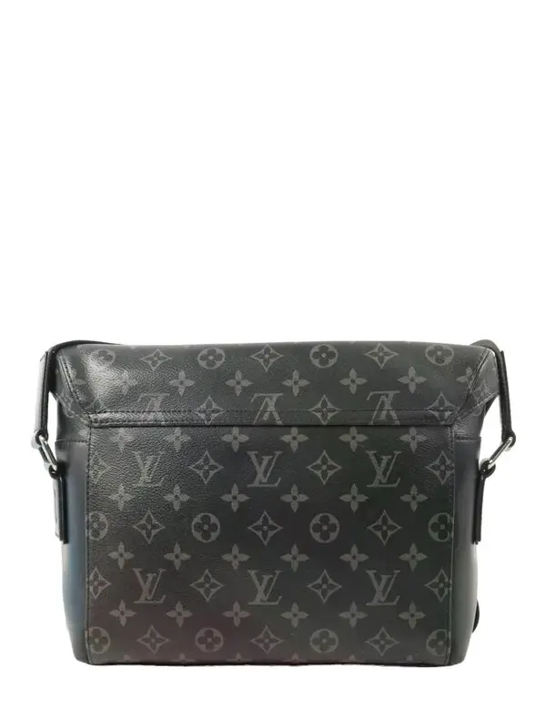 LOUIS VUITTON Monogram Eclipse Messenger Bag - Black