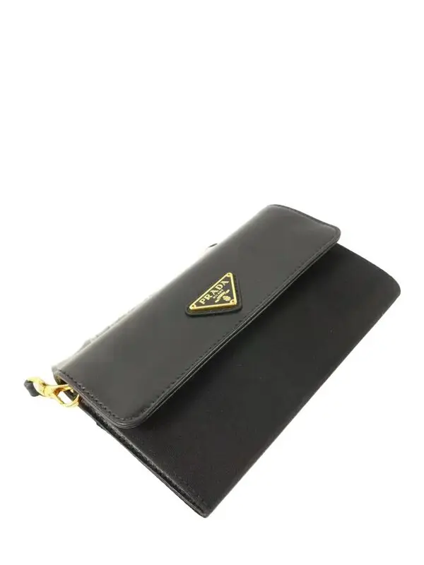 Prada Logo Plaque Clutch Bag - Black