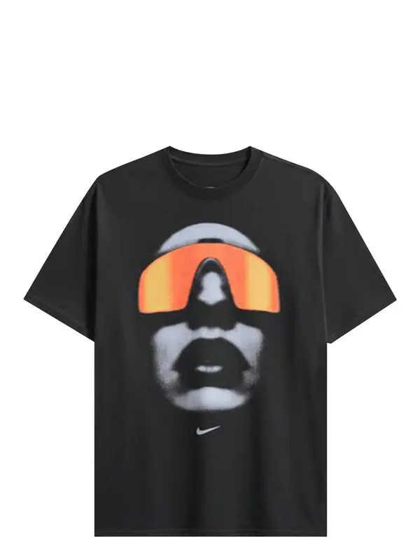 Nike Graphic T-shirt - Black