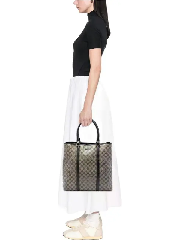 Gucci Gg Supreme Canvas Vertical Tote Bag - Neutrals