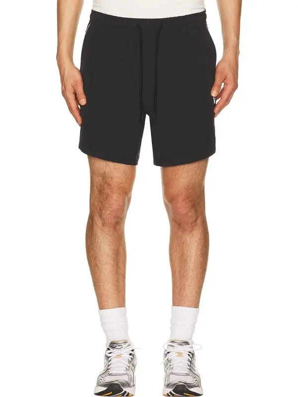 Vuori Crosscourt Unlined 7 Short - Black