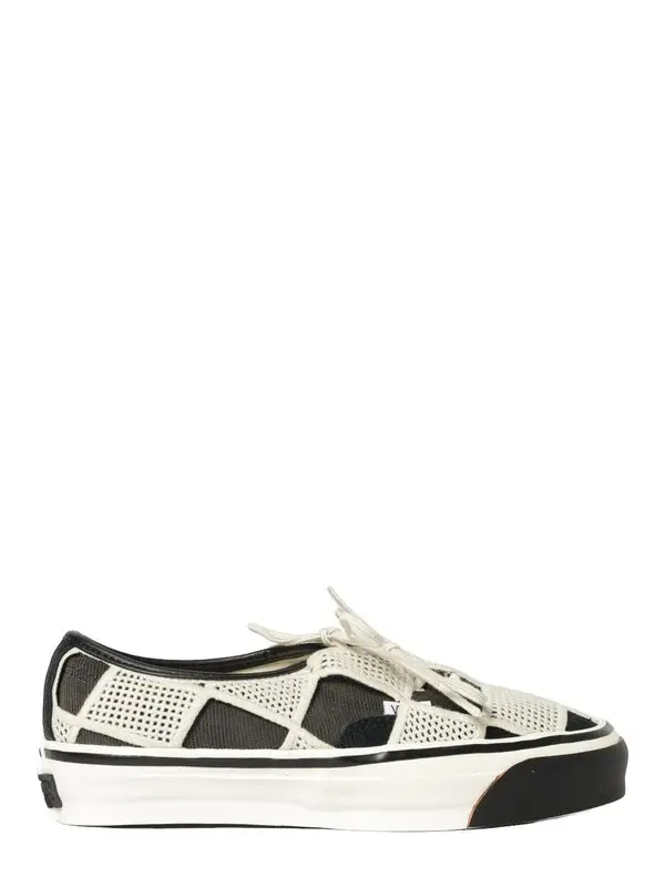 VANS Check Corduroy Lx Authentic 44 Sneakers With Crochet Details - Black