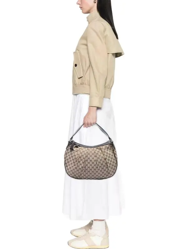 Gucci Sukey Gg Canvas Shoulder Bag - Neutrals