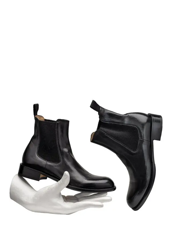 Lukure Classic Soft Chelsea Boots - Black
