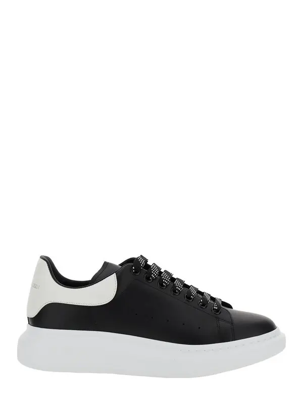 Alexander McQueen Low Top Sneaker With Logo Detail - Black