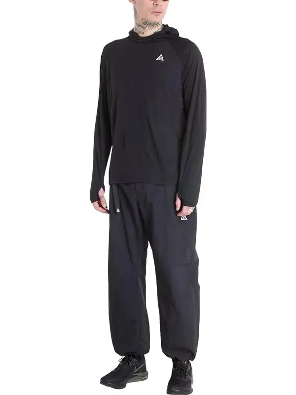 Nike Solar Chase Thumbhole Hoodie - Black