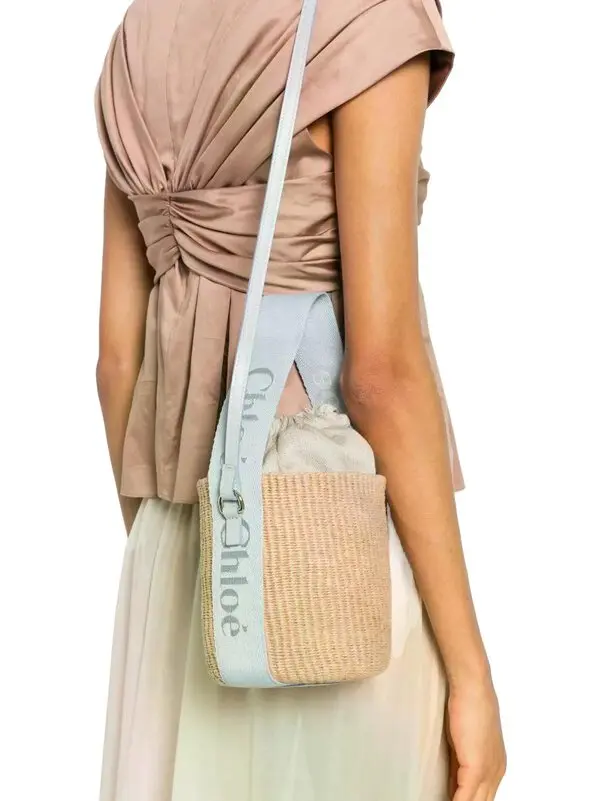 Chloé Woody Small Bucket Bag - Neutrals