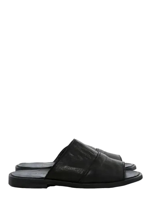 ZIGGY CHEN Crinkled Leather Sandals - Black