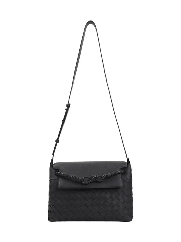 Bottega Veneta Small Andiamo Messenger Bag - Black
