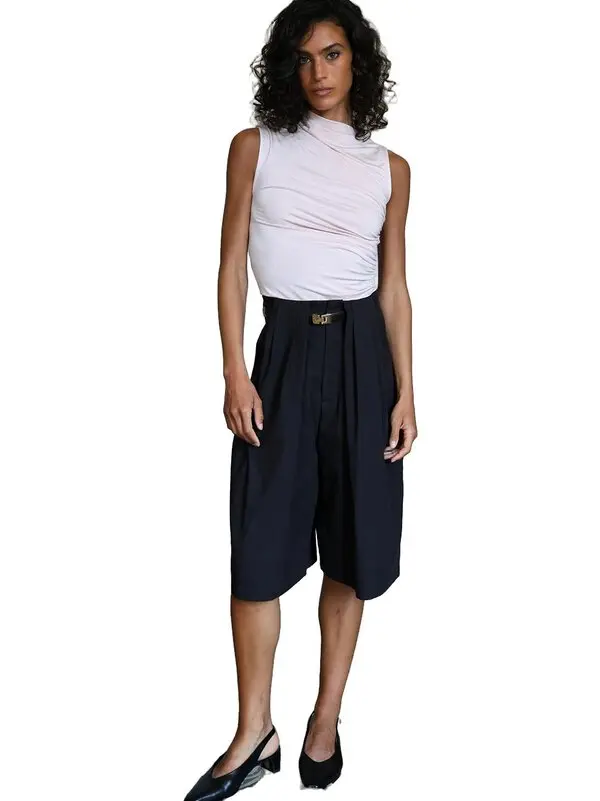 NINETY PERCENT Juniper Pleated Bermuda Shorts In Cotton Viscose Blend - Black