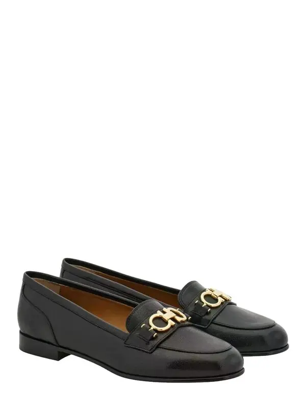 FERRAGAMO Gancini Loafers - Black